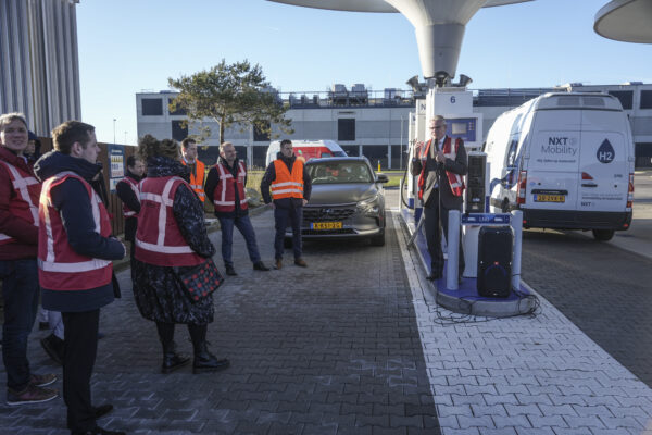 NXT Mobility opent eerste waterstoftankstation in regio Alkmaar - Waterstof Noord-Holland Noord